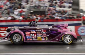 Drag Race Central | Presented by Summitracing.com